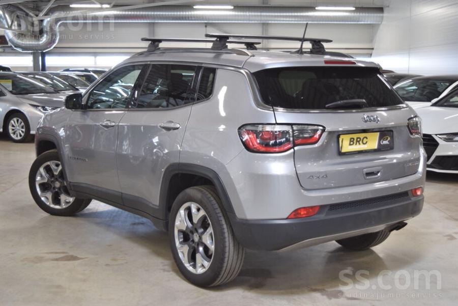 Pelēks Jeep Compass 2020 Rīga, ar dzinēja tilpumu 1.40 L un nobraukumu 121 tūkst. km par 13400 €, foto 3 vietnē AUTOMOTO.COM.LV