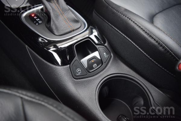 Pelēks Jeep Compass 2020 Rīga, ar dzinēja tilpumu 1.40 L un nobraukumu 121 tūkst. km par 13400 €, foto 5 vietnē AUTOMOTO.COM.LV