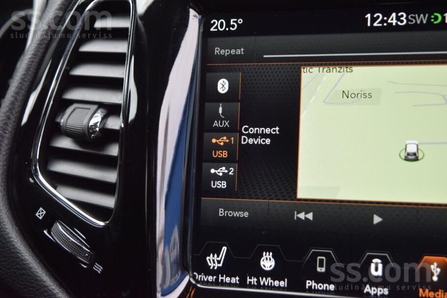 Pelēks Jeep Compass 2020 Rīga, ar dzinēja tilpumu 1.40 L un nobraukumu 121 tūkst. km par 13400 €, foto 10 vietnē AUTOMOTO.COM.LV