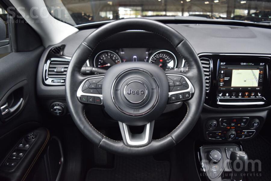 Pelēks Jeep Compass 2020 Rīga, ar dzinēja tilpumu 1.40 L un nobraukumu 121 tūkst. km par 13400 €, foto 11 vietnē AUTOMOTO.COM.LV