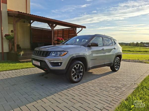 Grey Jeep Compass 2020 in Silale, with an engine capacity of 2.40 L and mileage of 181 thousand km for 13990 €, photo 1 on AUTOMOTO.COM.LV