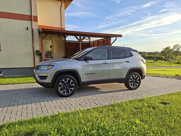 Grey Jeep Compass 2020 in Silale, with an engine capacity of 2.40 L and mileage of 181 thousand km for 13990 €, photo 3 on AUTOMOTO.COM.LV