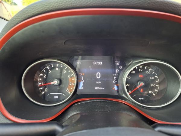 Grey Jeep Compass 2020 in Silale, with an engine capacity of 2.40 L and mileage of 181 thousand km for 13990 €, photo 9 on AUTOMOTO.COM.LV