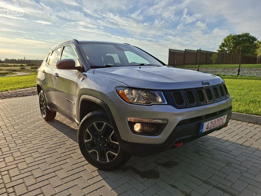 Grey Jeep Compass 2020 in Silale, with an engine capacity of 2.40 L and mileage of 181 thousand km for 13990 €, photo 17 on AUTOMOTO.COM.LV