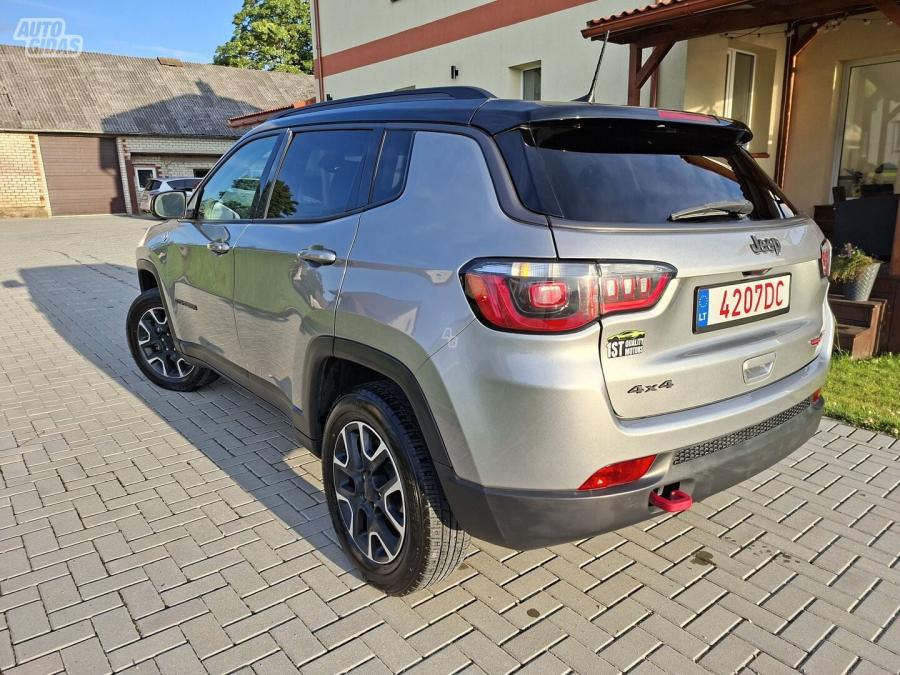 Grey Jeep Compass 2020 in Silale, with an engine capacity of 2.40 L and mileage of 181 thousand km for 13990 €, photo 19 on AUTOMOTO.COM.LV