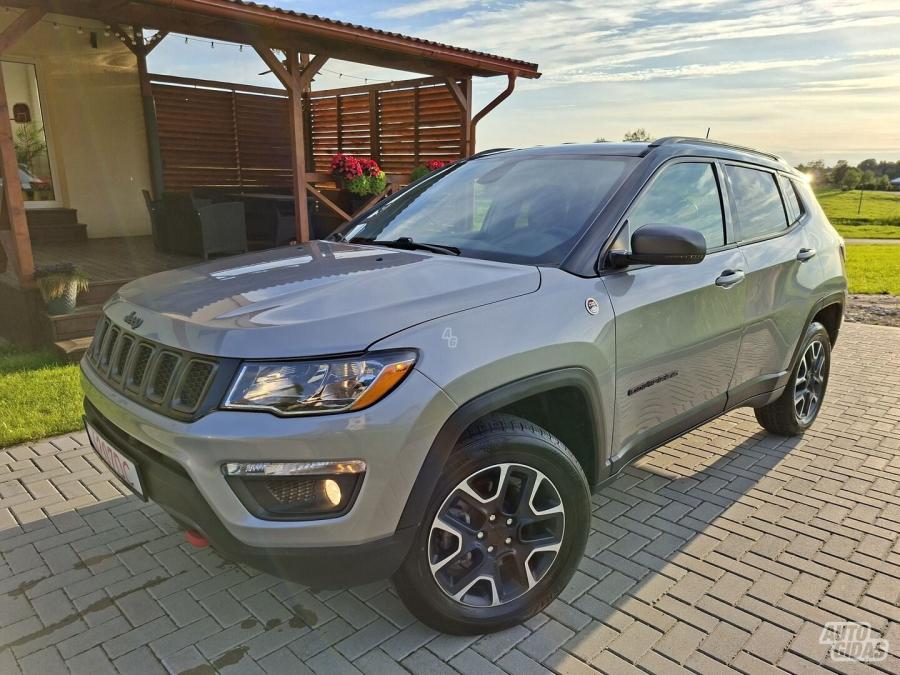 Grey Jeep Compass 2020 in Silale, with an engine capacity of 2.40 L and mileage of 181 thousand km for 13990 €, photo 21 on AUTOMOTO.COM.LV