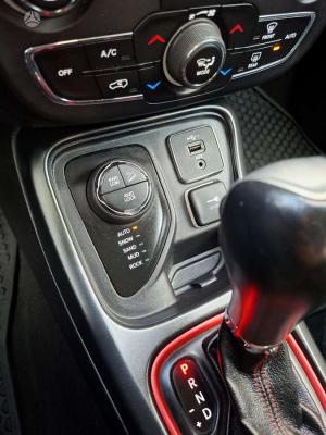 Pelēks Jeep Compass 2020 Šilalė, ar dzinēja tilpumu 2.36 L un nobraukumu 181 tūkst. km par 13990 €, foto 9 vietnē AUTOMOTO.COM.LV