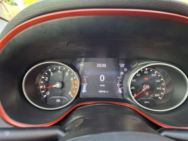 Grey Jeep Compass 2020 in Silale, with an engine capacity of 2.36 L and mileage of 181 thousand km for 13990 €, photo 9 on AUTOMOTO.COM.LV