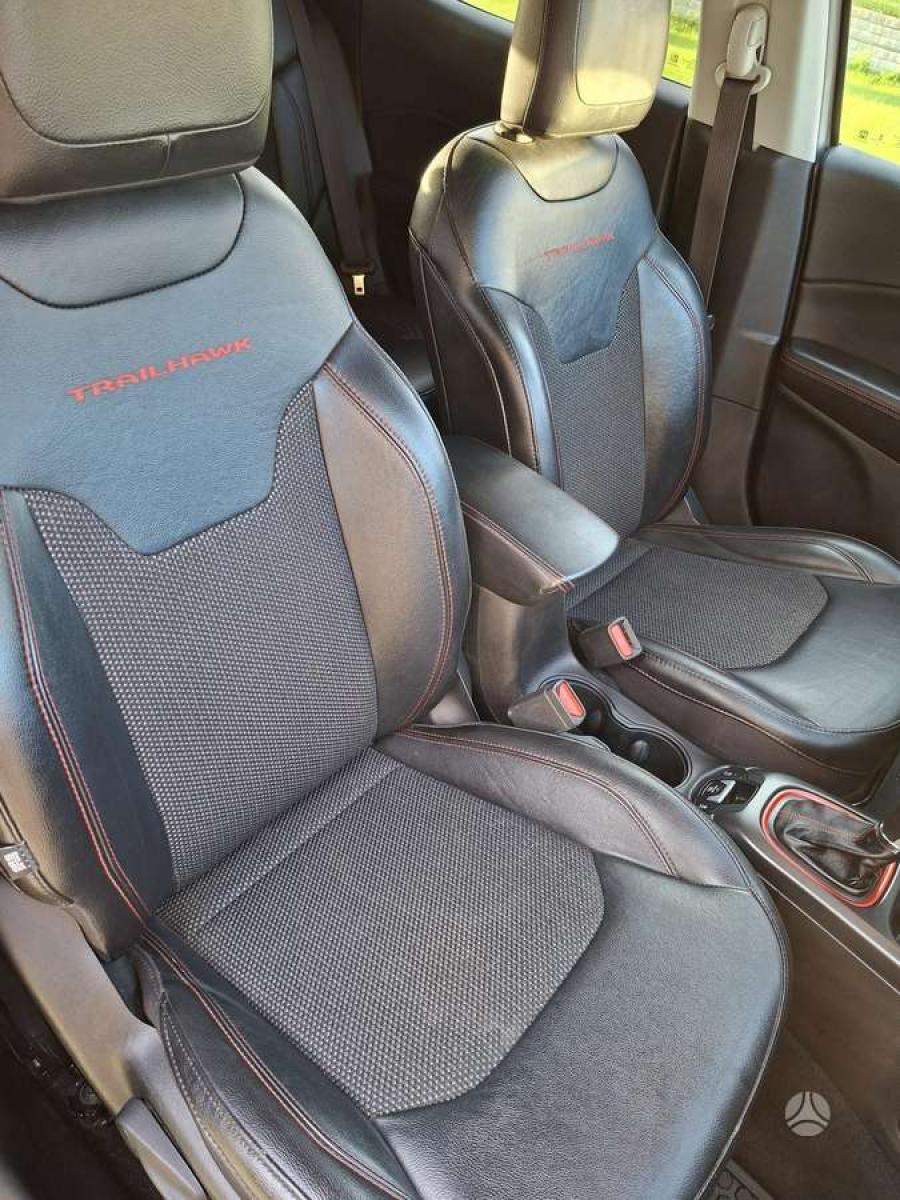 Pelēks Jeep Compass 2020 Šilalė, ar dzinēja tilpumu 2.36 L un nobraukumu 181 tūkst. km par 13990 €, foto 13 vietnē AUTOMOTO.COM.LV