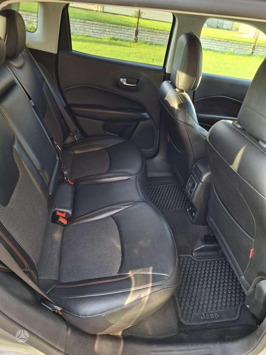 Pelēks Jeep Compass 2020 Šilalė, ar dzinēja tilpumu 2.36 L un nobraukumu 181 tūkst. km par 13990 €, foto 15 vietnē AUTOMOTO.COM.LV