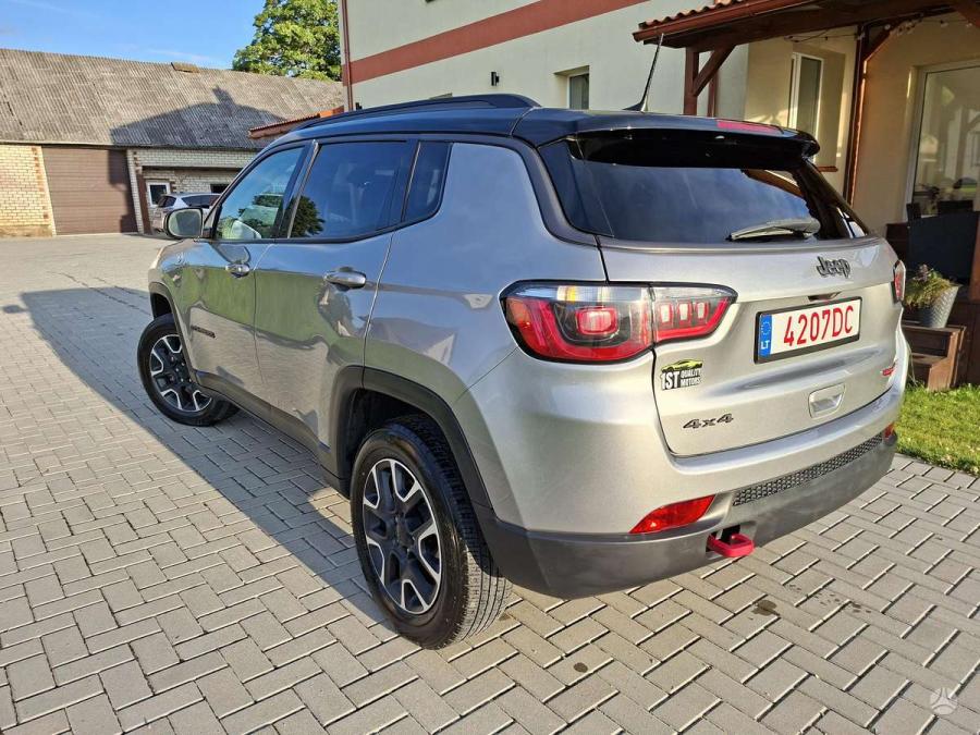 Pelēks Jeep Compass 2020 Šilalė, ar dzinēja tilpumu 2.36 L un nobraukumu 181 tūkst. km par 13990 €, foto 18 vietnē AUTOMOTO.COM.LV