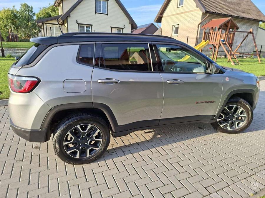 Pelēks Jeep Compass 2020 Šilalė, ar dzinēja tilpumu 2.36 L un nobraukumu 181 tūkst. km par 13990 €, foto 20 vietnē AUTOMOTO.COM.LV