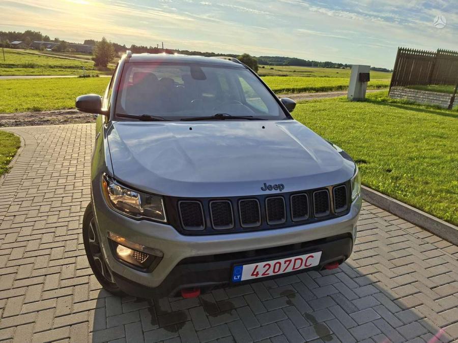 Pelēks Jeep Compass 2020 Šilalė, ar dzinēja tilpumu 2.36 L un nobraukumu 181 tūkst. km par 13990 €, foto 22 vietnē AUTOMOTO.COM.LV