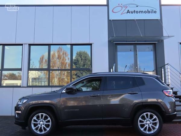 Pelēks Jeep Compass 2021 Kauņa, ar dzinēja tilpumu 1.30 L un nobraukumu 71 tūkst. km par 21594 €, foto 10 vietnē AUTOMOTO.COM.LV