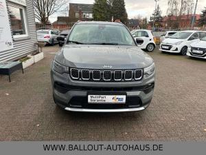 Grey Jeep Compass 2021 in Kaunas, with an engine capacity of 1.30 L and mileage of 79 thousand km for 22694 €, photo 3 on AUTOMOTO.COM.LV