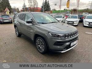 Grey Jeep Compass 2021 in Kaunas, with an engine capacity of 1.30 L and mileage of 79 thousand km for 22694 €, photo 4 on AUTOMOTO.COM.LV