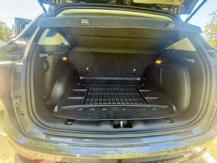 Pelēks Jeep Compass 2021 Rīga, ar dzinēja tilpumu 1.30 L un nobraukumu 80 tūkst. km par 16795 €, foto 13 vietnē AUTOMOTO.COM.LV