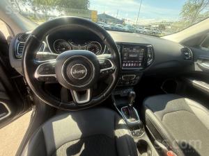 Pelēks Jeep Compass 2021 Rīga, ar dzinēja tilpumu 1.30 L un nobraukumu 80 tūkst. km par 16795 €, foto 17 vietnē AUTOMOTO.COM.LV