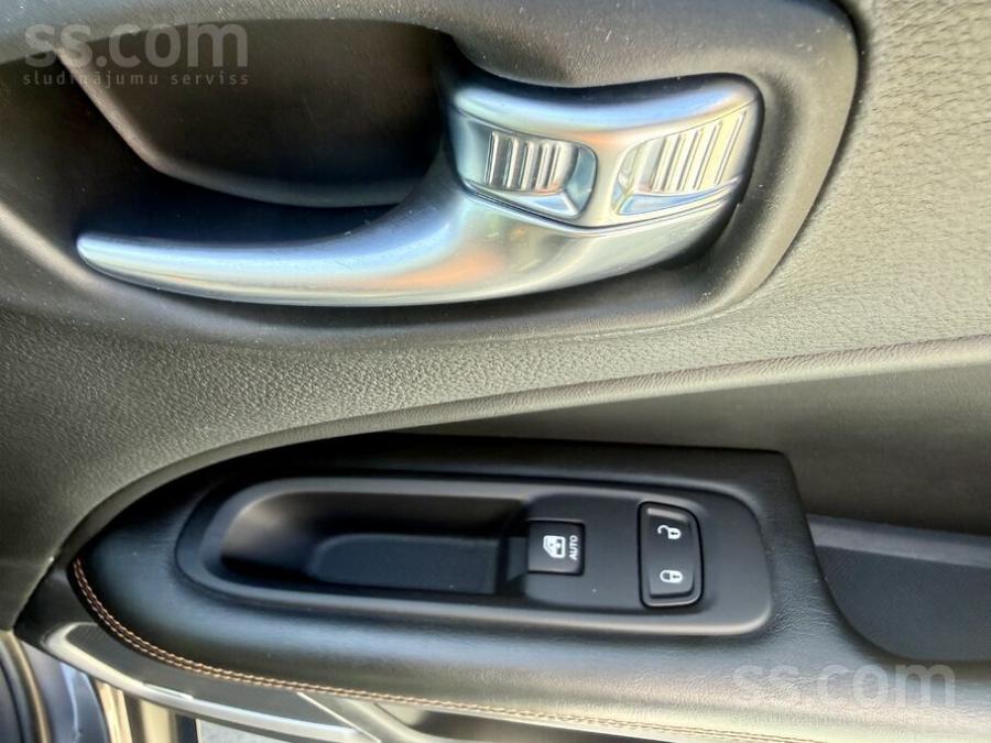 Pelēks Jeep Compass 2021 Rīga, ar dzinēja tilpumu 1.30 L un nobraukumu 80 tūkst. km par 16795 €, foto 18 vietnē AUTOMOTO.COM.LV