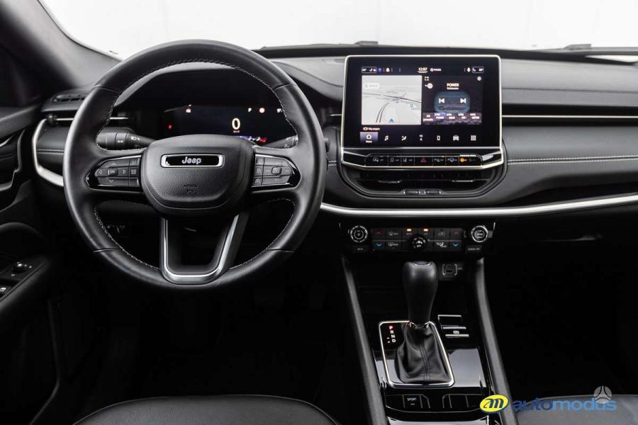 Pelēks Jeep Compass 2021 Viļņa, ar dzinēja tilpumu 1.33 L un nobraukumu 130 tūkst. km par 18880 €, foto 10 vietnē AUTOMOTO.COM.LV