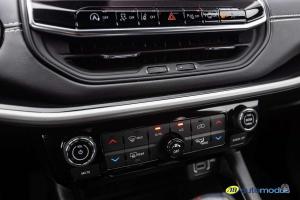 Pelēks Jeep Compass 2021 Viļņa, ar dzinēja tilpumu 1.33 L un nobraukumu 130 tūkst. km par 18880 €, foto 14 vietnē AUTOMOTO.COM.LV