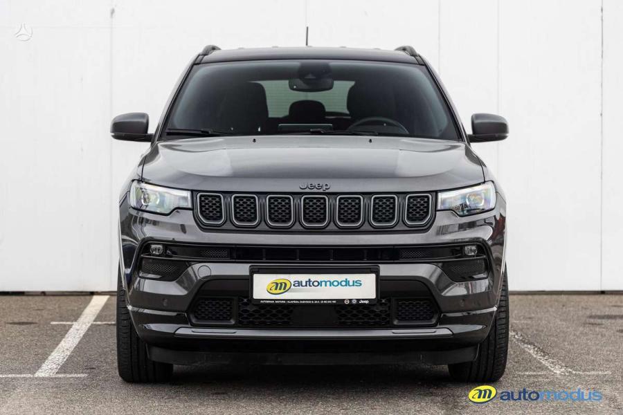Pelēks Jeep Compass 2021 Viļņa, ar dzinēja tilpumu 1.33 L un nobraukumu 130 tūkst. km par 18880 €, foto 22 vietnē AUTOMOTO.COM.LV