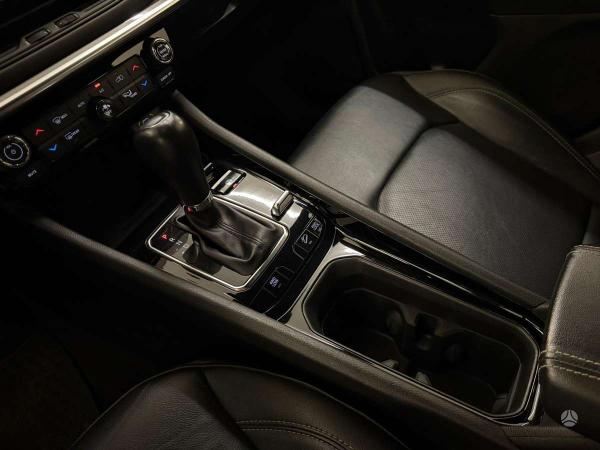 Pelēks Jeep Compass 2021 Marijampole, ar dzinēja tilpumu 1.33 L un nobraukumu 196 tūkst. km par 15999 €, foto 4 vietnē AUTOMOTO.COM.LV