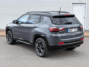 Pelēks Jeep Compass 2021 Viļņa, ar dzinēja tilpumu 1.33 L un nobraukumu 130 tūkst. km par 16950 €, foto 5 vietnē AUTOMOTO.COM.LV