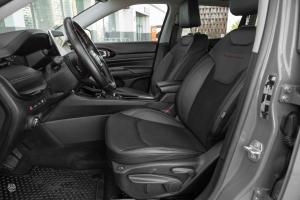 Pelēks Jeep Compass 2021 Viļņa, ar dzinēja tilpumu 1.33 L un nobraukumu 131 tūkst. km par 19555 €, foto 14 vietnē AUTOMOTO.COM.LV