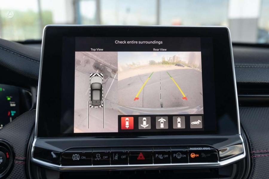 Pelēks Jeep Compass 2021 Viļņa, ar dzinēja tilpumu 1.33 L un nobraukumu 131 tūkst. km par 19555 €, foto 25 vietnē AUTOMOTO.COM.LV