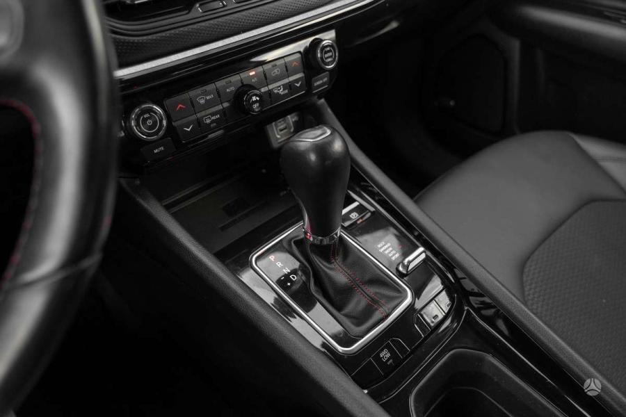 Pelēks Jeep Compass 2021 Viļņa, ar dzinēja tilpumu 1.33 L un nobraukumu 131 tūkst. km par 19555 €, foto 32 vietnē AUTOMOTO.COM.LV