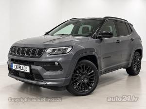 Grey Jeep Compass 2021 in Tallinn, with an engine capacity of 0.00 L and mileage of 195 thousand km for 15999 €, photo 1 on AUTOMOTO.COM.LV