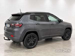 Pelēks Jeep Compass 2021 Tallina, ar dzinēja tilpumu 0.00 L un nobraukumu 195 tūkst. km par 15999 €, foto 6 vietnē AUTOMOTO.COM.LV
