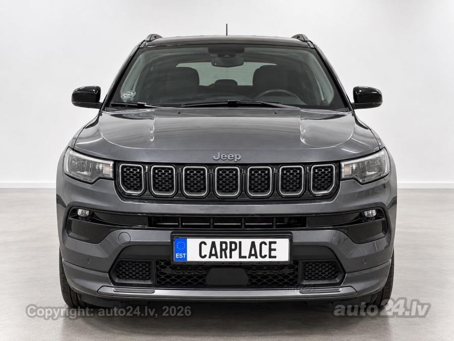 Pelēks Jeep Compass 2021 Tallina, ar dzinēja tilpumu 0.00 L un nobraukumu 195 tūkst. km par 15999 €, foto 10 vietnē AUTOMOTO.COM.LV