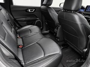 Pelēks Jeep Compass 2021 Tallina, ar dzinēja tilpumu 0.00 L un nobraukumu 195 tūkst. km par 15999 €, foto 17 vietnē AUTOMOTO.COM.LV