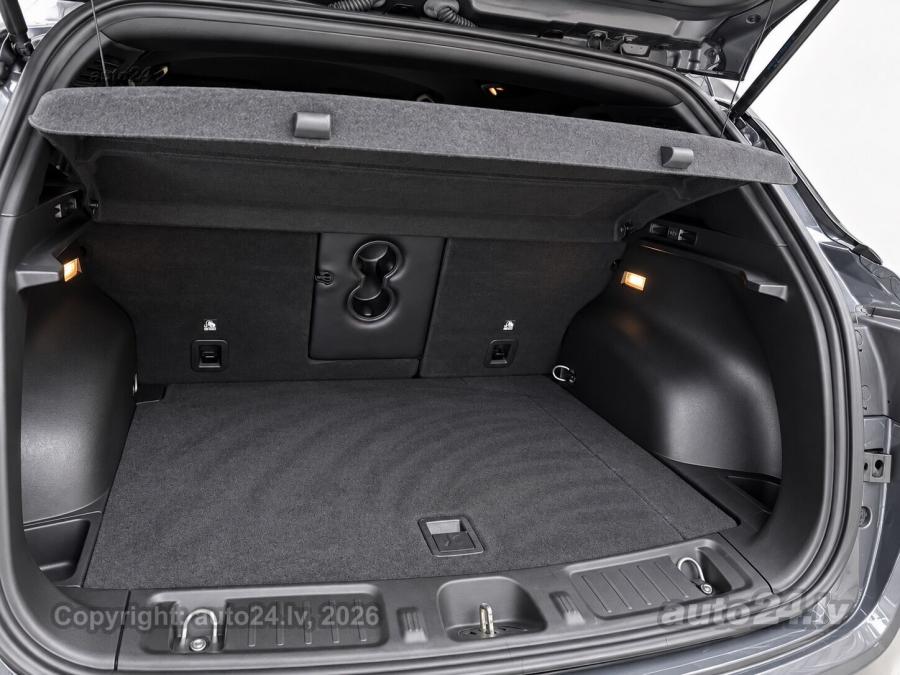 Pelēks Jeep Compass 2021 Tallina, ar dzinēja tilpumu 0.00 L un nobraukumu 195 tūkst. km par 15999 €, foto 18 vietnē AUTOMOTO.COM.LV