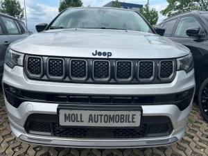 Grey Jeep Compass 2022 in Kaunas, with an engine capacity of 1.30 L and mileage of 29 thousand km for 32597 €, photo 3 on AUTOMOTO.COM.LV