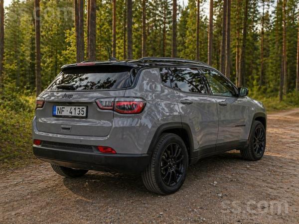 Серый Джип Компас 2022 в Рига, объемом двигателя 1.30 л и пробегом 50 тыс. км за 18900 €, фото 3 на AUTOMOTO.COM.LV
