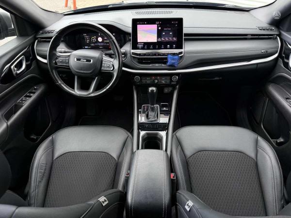 Pelēks Jeep Compass 2022 Viļņa, ar dzinēja tilpumu 1.33 L un nobraukumu 130 tūkst. km par 16950 €, foto 6 vietnē AUTOMOTO.COM.LV