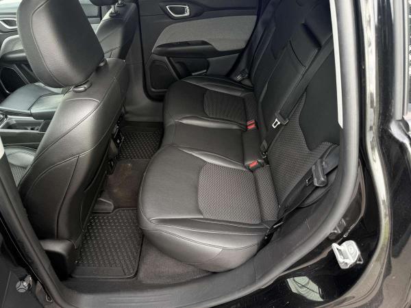 Pelēks Jeep Compass 2022 Viļņa, ar dzinēja tilpumu 1.33 L un nobraukumu 168 tūkst. km par 14490 €, foto 9 vietnē AUTOMOTO.COM.LV