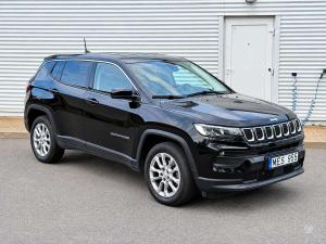 Pelēks Jeep Compass 2022 Viļņa, ar dzinēja tilpumu 1.33 L un nobraukumu 167 tūkst. km par 13950 €, foto 3 vietnē AUTOMOTO.COM.LV