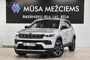 Pelēks Jeep Compass 2023 Rīga, ar dzinēja tilpumu 1.50 L un nobraukumu 54 tūkst. km par 21990 €, foto  vietnē AUTOMOTO.COM.LV