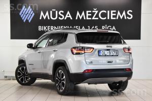 Pelēks Jeep Compass 2023 Rīga, ar dzinēja tilpumu 1.50 L un nobraukumu 54 tūkst. km par 21990 €, foto 7 vietnē AUTOMOTO.COM.LV