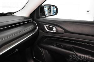 Pelēks Jeep Compass 2023 Rīga, ar dzinēja tilpumu 1.50 L un nobraukumu 54 tūkst. km par 21990 €, foto 14 vietnē AUTOMOTO.COM.LV