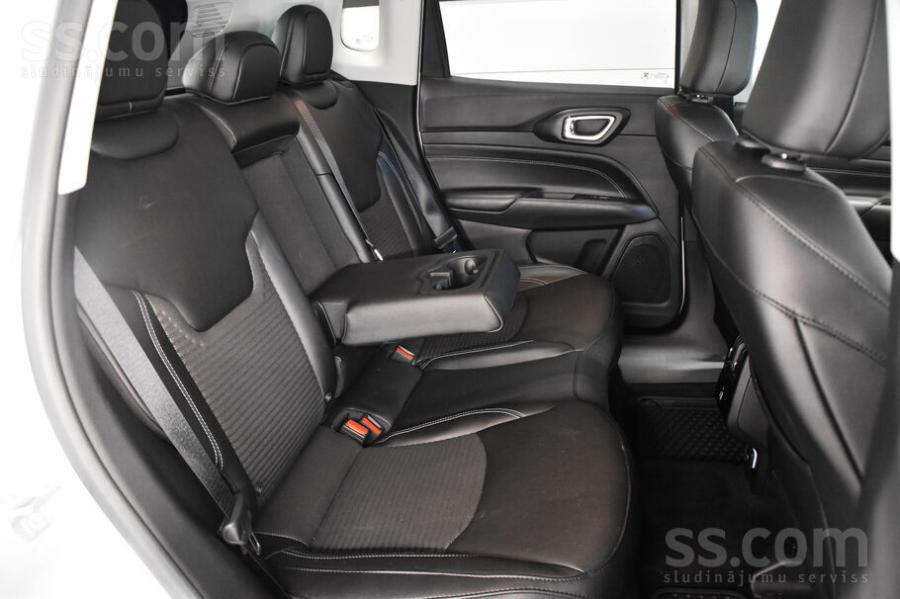 Pelēks Jeep Compass 2023 Rīga, ar dzinēja tilpumu 1.50 L un nobraukumu 54 tūkst. km par 21990 €, foto 17 vietnē AUTOMOTO.COM.LV