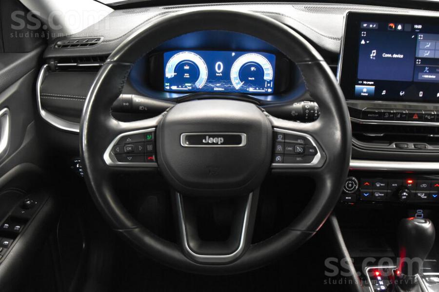 Pelēks Jeep Compass 2023 Rīga, ar dzinēja tilpumu 1.50 L un nobraukumu 54 tūkst. km par 21990 €, foto 19 vietnē AUTOMOTO.COM.LV