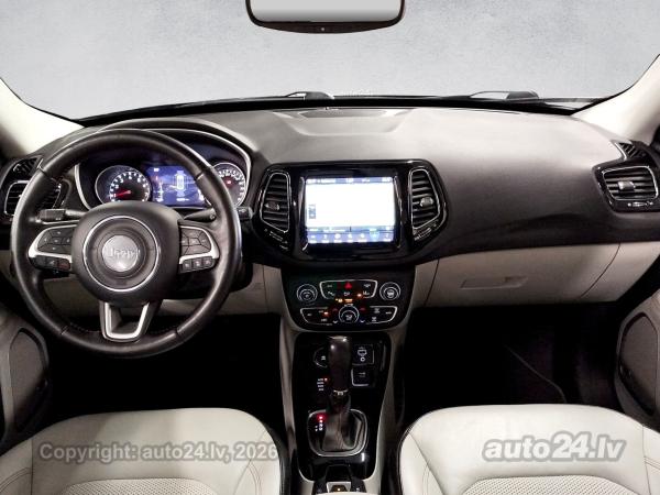 Grey Jeep Compass 2019 in Tallinn, with an engine capacity of 1.40 L and mileage of 154 thousand km for 10990 €, photo 6 on AUTOMOTO.COM.LV