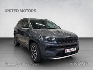 Grey Jeep Compass 2022 in Tallinn, with an engine capacity of 1.30 L and mileage of 32 thousand km for 23900 €, photo 8 on AUTOMOTO.COM.LV