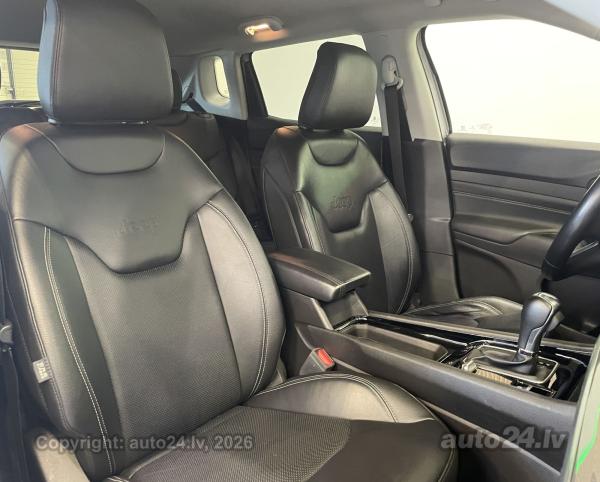 Pelēks Jeep Compass 2022 Tallina, ar dzinēja tilpumu 1.30 L un nobraukumu 67 tūkst. km par 28990 €, foto 10 vietnē AUTOMOTO.COM.LV