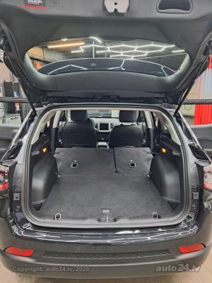 Jeep Compass 2021 in Tallinn, with an engine capacity of 1.30 L and mileage of 65 thousand km for 20000 €, photo 6 on AUTOMOTO.COM.LV